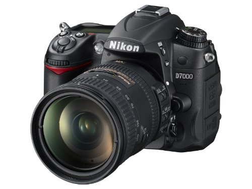 Nikon D7000 18-200VRII lens kit 16.2MP DSLR Camera with 3.0-Inch LCD