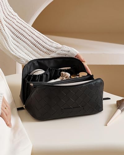 EACHY Travel Makeup Bag, Large Capacity Cosmetic Bags for Women, Waterproof Portable Open Flat Toiletry Bag Make up Bag with Divider and Handle (Checkered-Black, Medium)