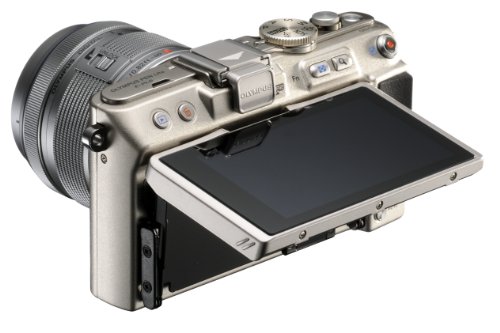 Olympus Mirrorless SLR E-PL6 with M Zuiko Digital 14-42mm Lens (Silver) - International Version