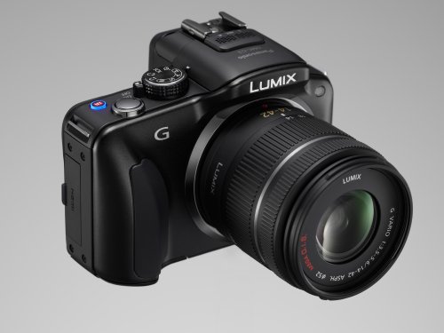 Panasonic LUMIX DMC-G3 16 MP Micro Four-Thirds Interchangeable Lens Camera with 3-Inch Free-Angle Touch-Screen LCD and 14-42mm Lumix G VARIO f/3.5-5.6 Lens