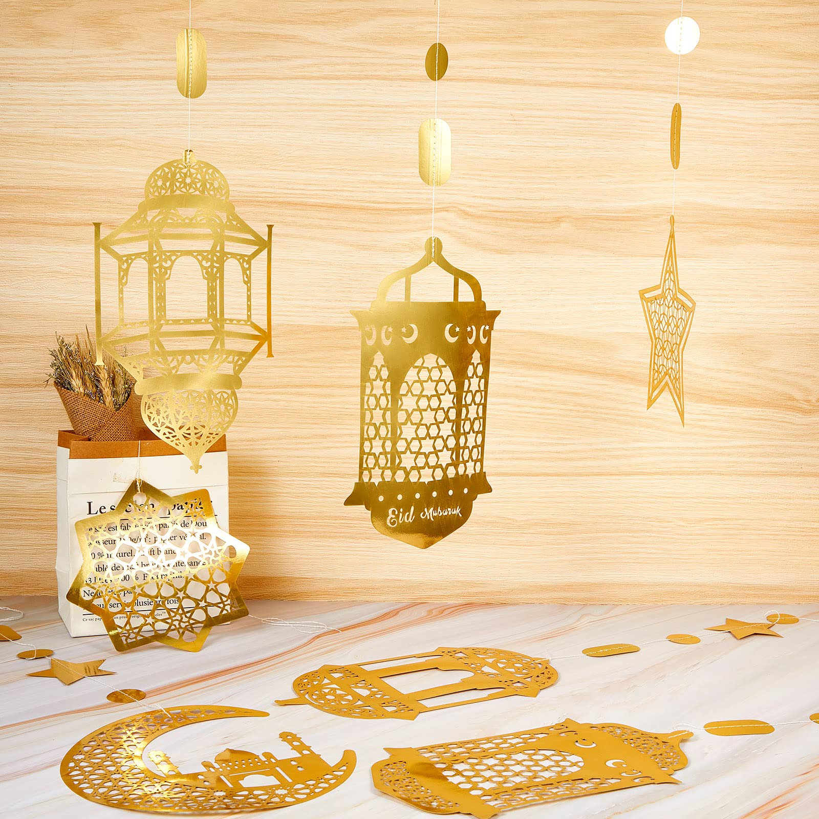 24 Pcs Ramadan Garland Eid Decoration Streamer Ramadan Mubarak Party Banner Star Moon Lantern Streamer Backdrop Shining Hanging Wall Decorations for Home Wedding Birthday Islam Party Decor (Gold)