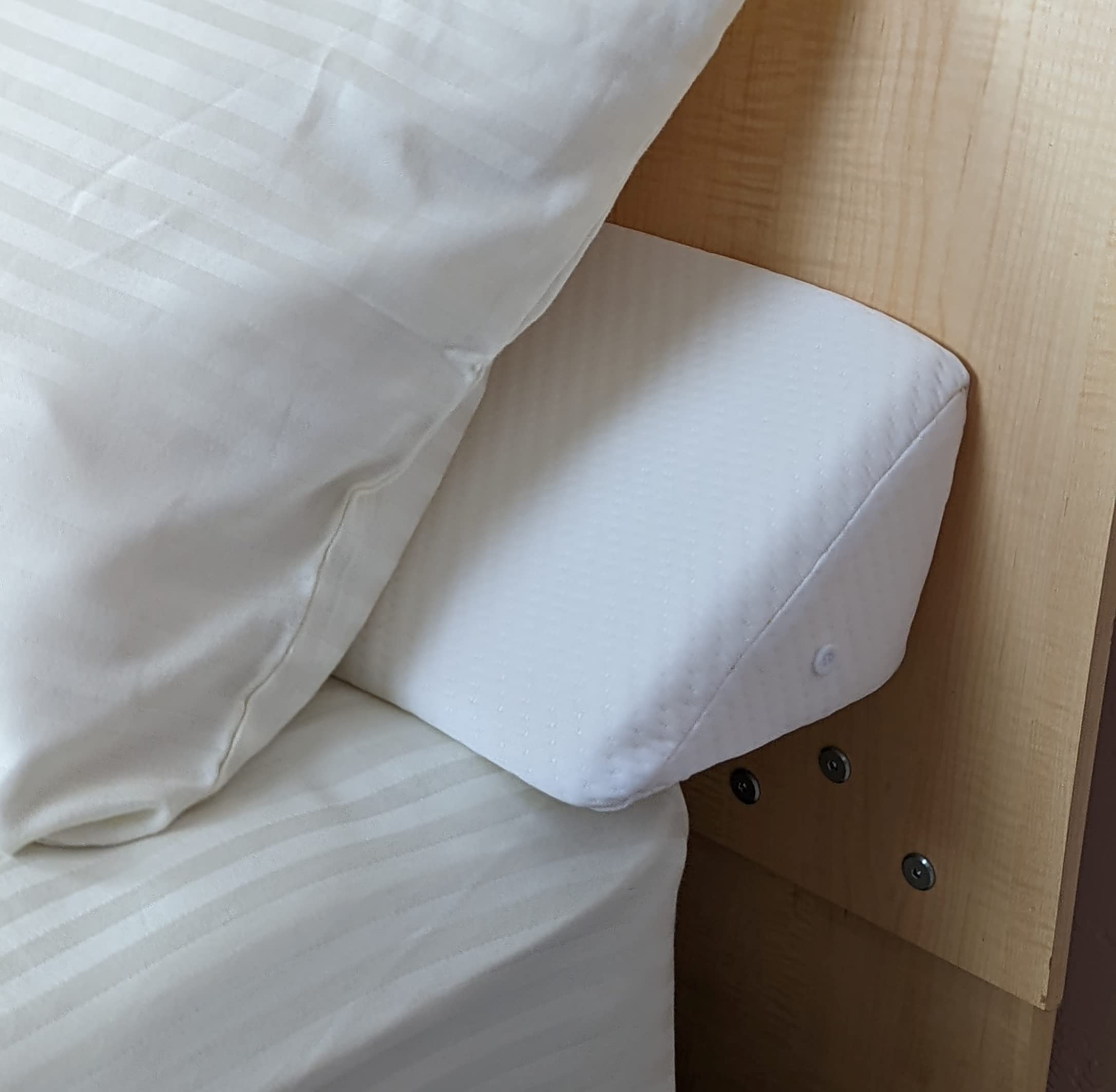 Insieme King Size Headboard Gap Filler (White). Long Bed Wedge Pillow for Covering Cracks Between Bed & Headboard or Wall with Pillow Support (76x8x6 inch)
