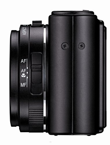 Leica D-LUX 3 10MP Digital Camera with 4x Wide Angle Optical Image Stabilized Zoom (Black) (Discontinued by Manufacturer)