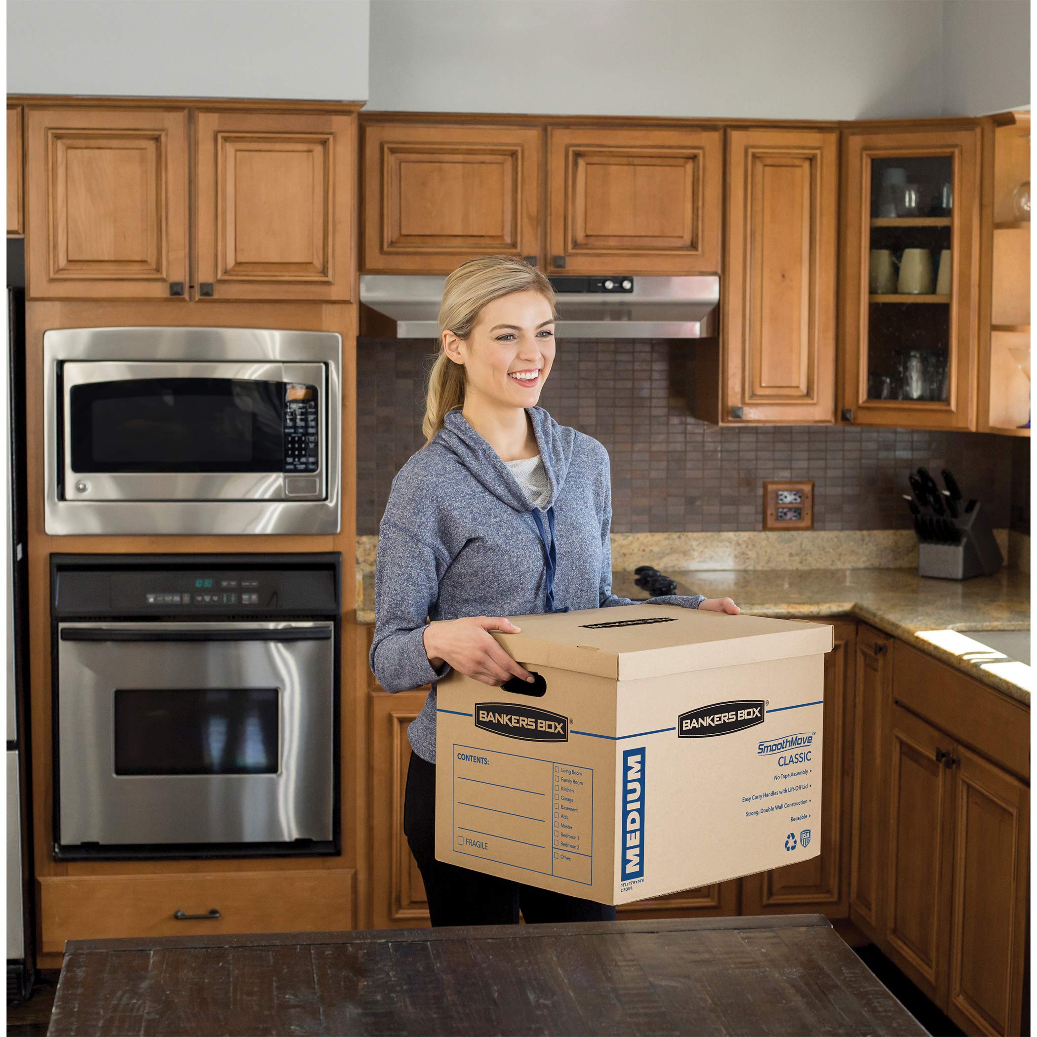Bankers Box SmoothMove Classic Moving Boxes, Tape-Free Assembly, Easy Carry Handles, Medium, 18 x 15 x 14 Inches, 20 Pack (8817202)