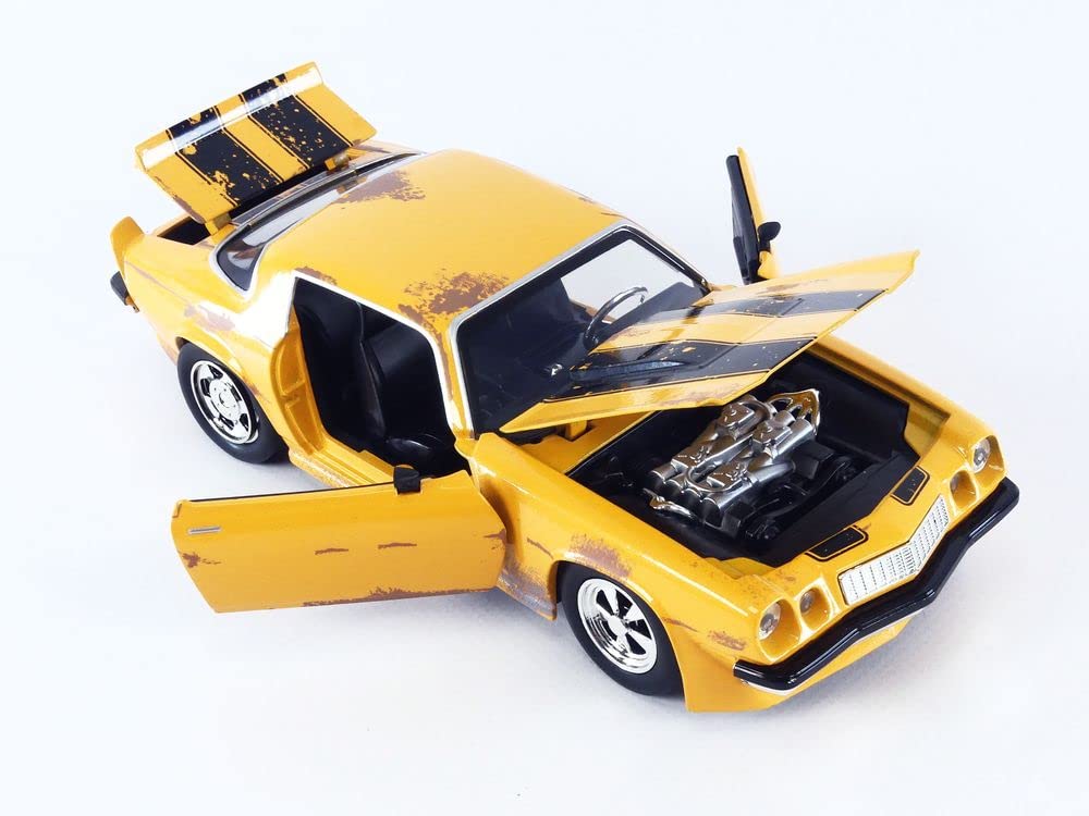 Transformers 1:24 1977 Chevy Camaro Bumblebee Die-cast Car with Coin, Toys for Kids and Adults