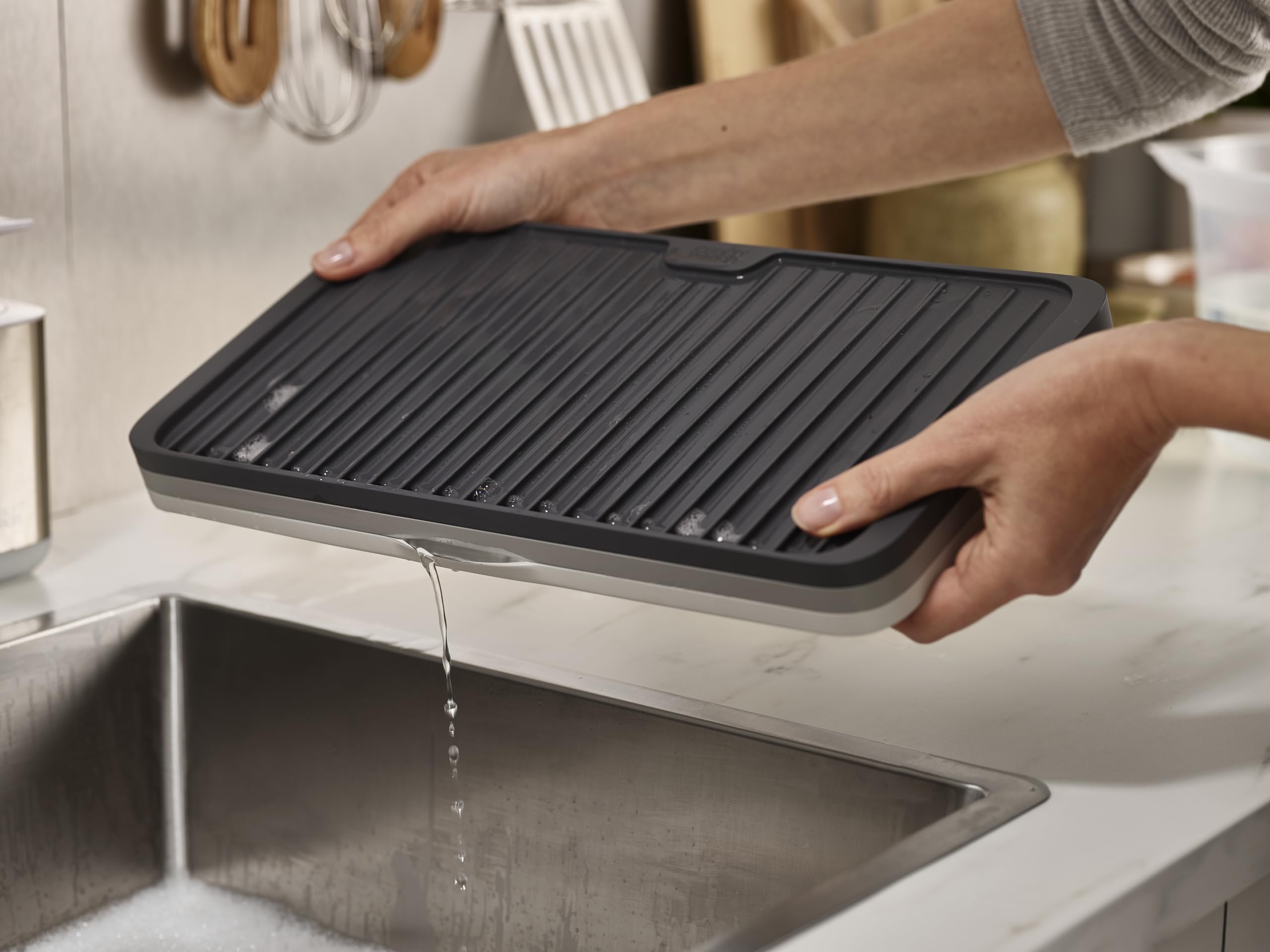 Joseph Joseph 85178 Tier Expandable Draining Mat, Gray, UK 2