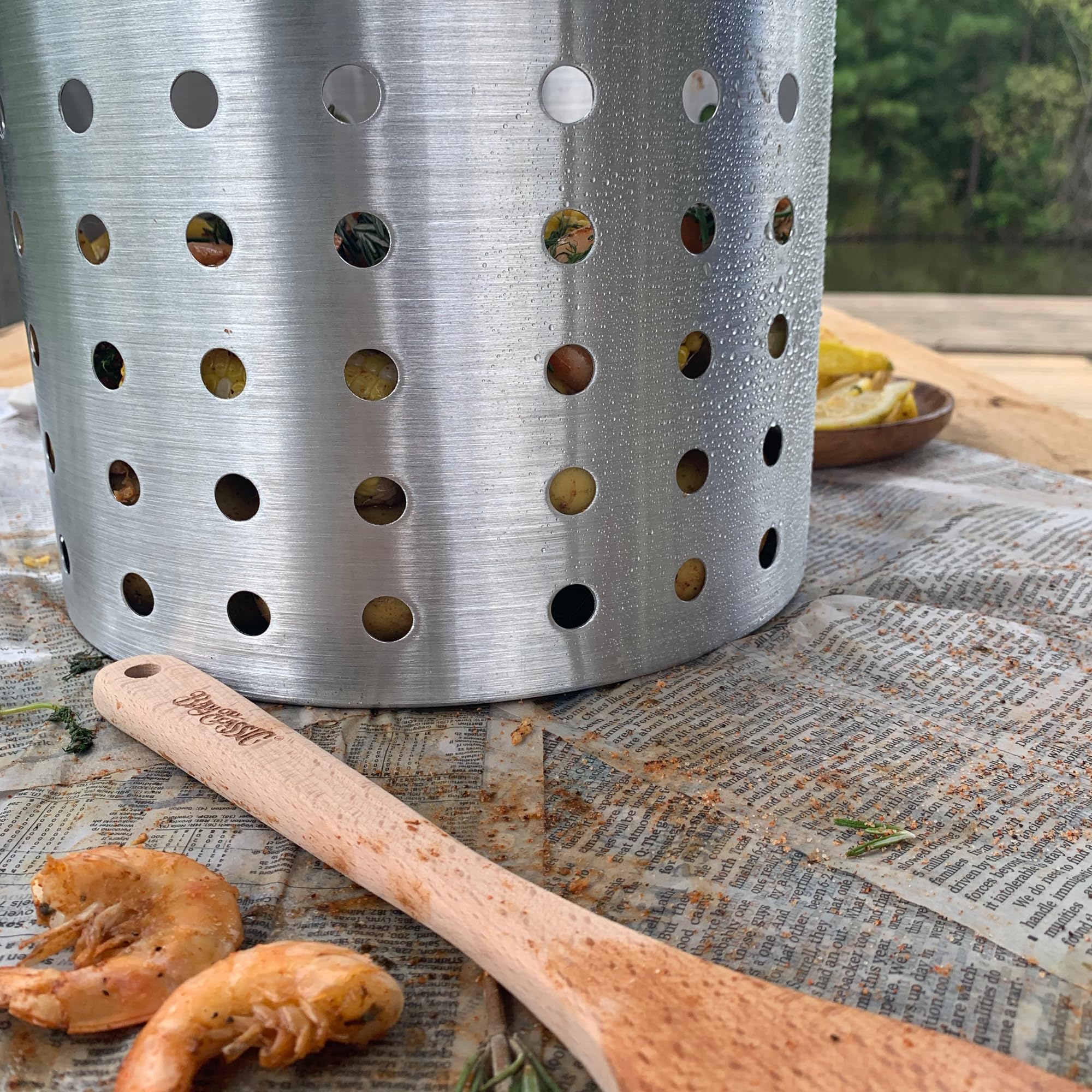 Bayou Classic B300 Perforated Steam, Boil, Fry Accessory Basket. Fits 30-Quart Bayou Classic Turkey Fryers