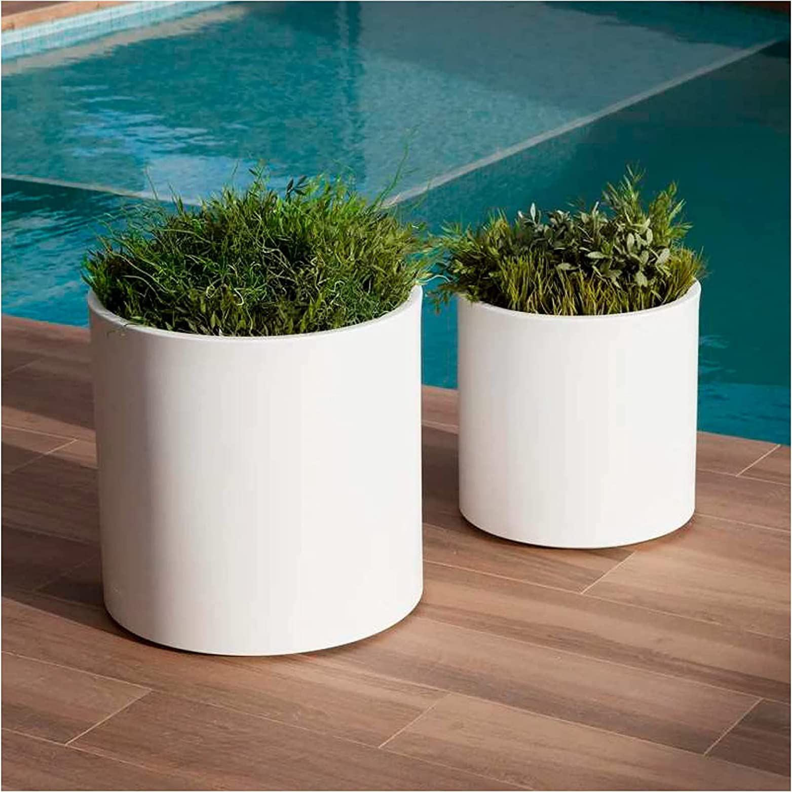 Elly Décor 12 inch Round Cylinder Plastic Planter with Drainage, Round Classic Smooth Texture, Lightweight & Extremely Durable 12" x 12" Cylinder Pot Black