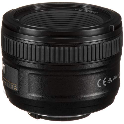 Nikon AF-S NIKKOR 50mm f/1.8G Lens + Acessory Bundle and Cleaning Kit