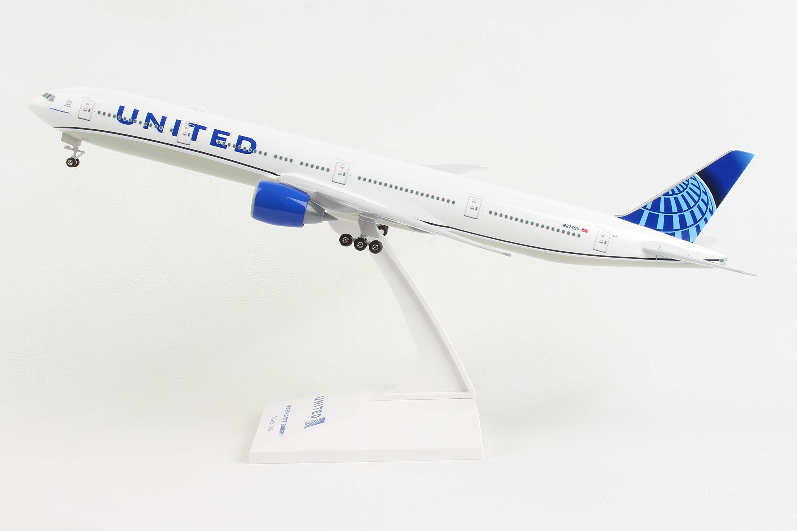 Daron SkyMarks United 777-300ER 1/200 w/Gear SKR1054 2019 Blue Livery, White