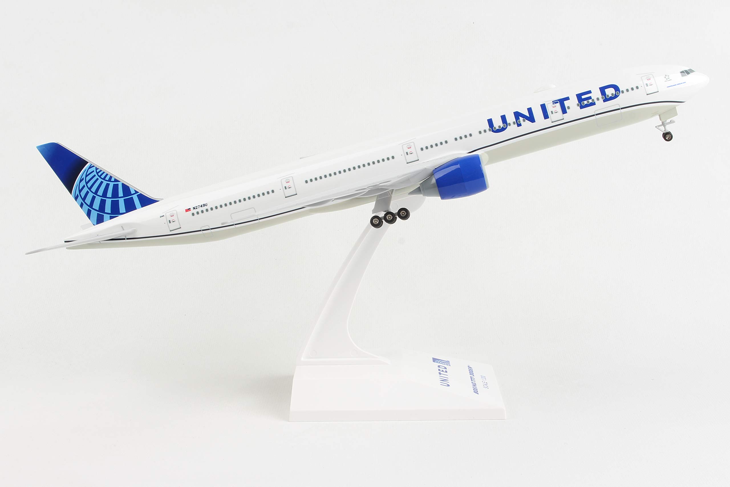 Daron SkyMarks United 777-300ER 1/200 w/Gear SKR1054 2019 Blue Livery, White