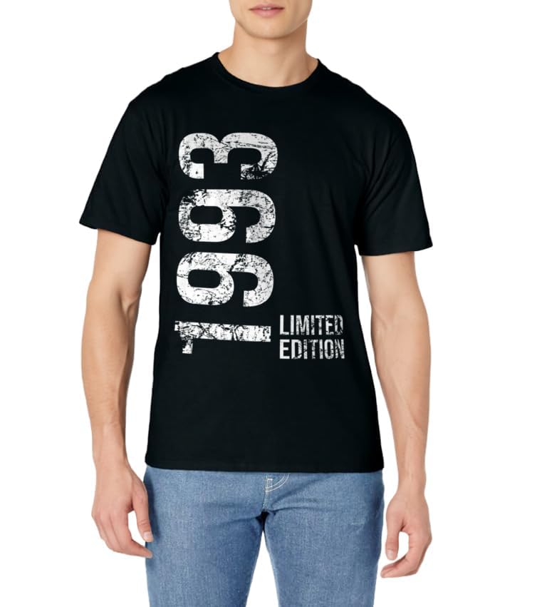 32nd Birthday 32 Years Old Man Woman Vintage 1993 T-Shirt