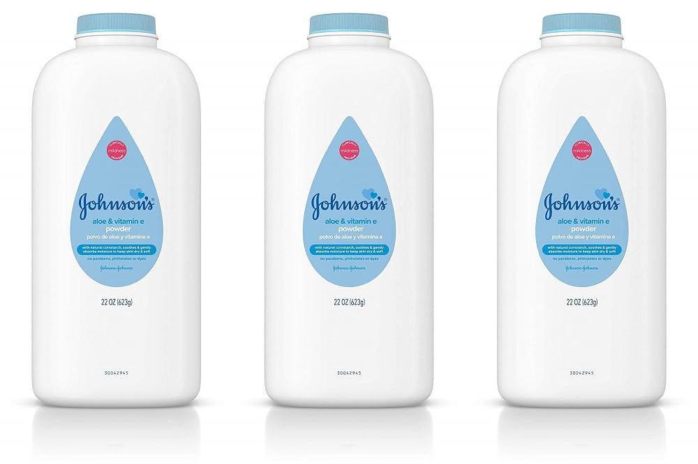 Johnson's Baby Powder, Pure Cornstarch, Aloe & Vitamin E, 22 Ounce (Pack of 3) - Packaging May Vary