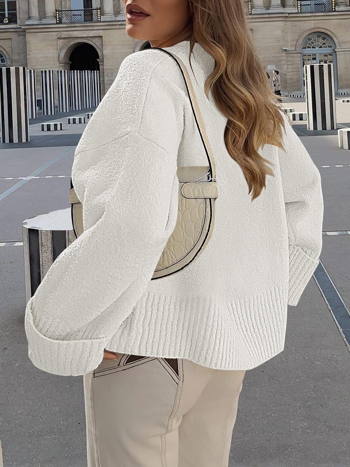 ANRABESS Women's Oversized Crewneck Long Sleeve Fuzzy Knit Casual Chunky Warm 2025 Fall Pullover Sweaters Top Trendy Outfits White X-Large