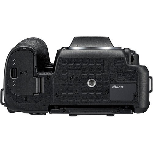 Nikon D7500 DX-Format Digital SLR Body - Pro Bundle Includes: Extreme Pro 32GB SD, Flash, Tripod, Gadget Bag, HDMI Cable and More
