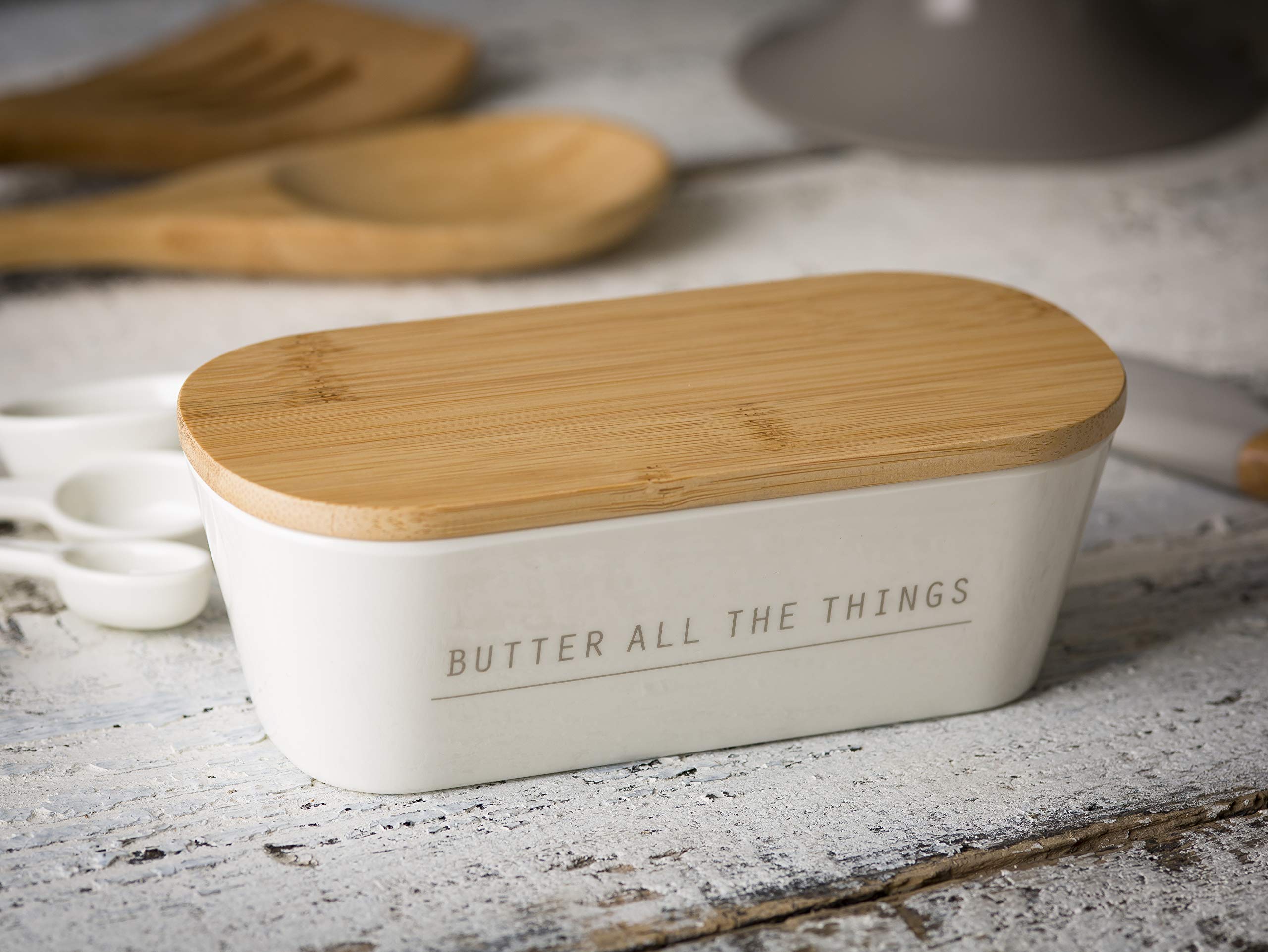 Tablecraft Butter Dish with Lid, 7.75 x 3.25 x 2.5, Melamine
