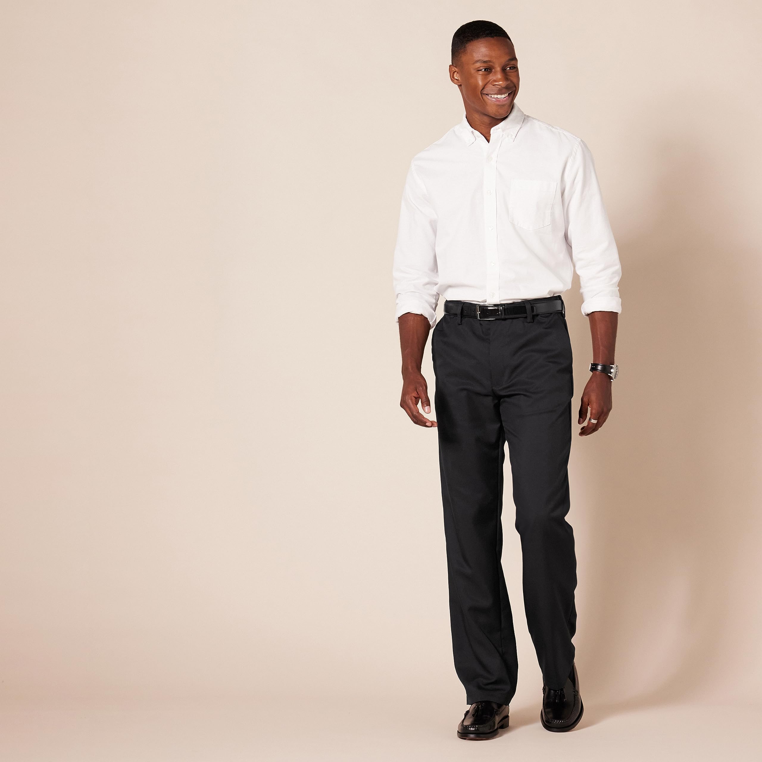 Amazon Essentials Men's Classic-Fit Expandable-Waist Flat-Front Dress Pant, Black, 42W x 30L