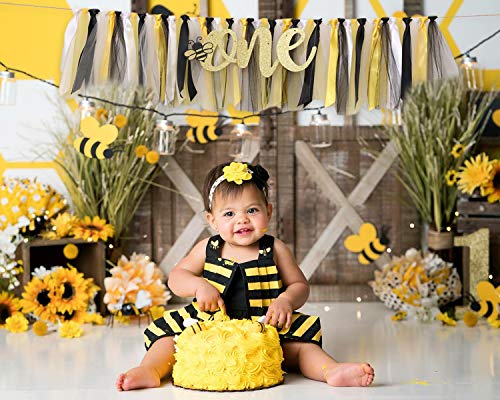 Bee Theme High Chair Banner - Baby First Birthday Party Banner - Smash Cake Photo Prop - 1st Birthday Photo Backdrop (Bee)