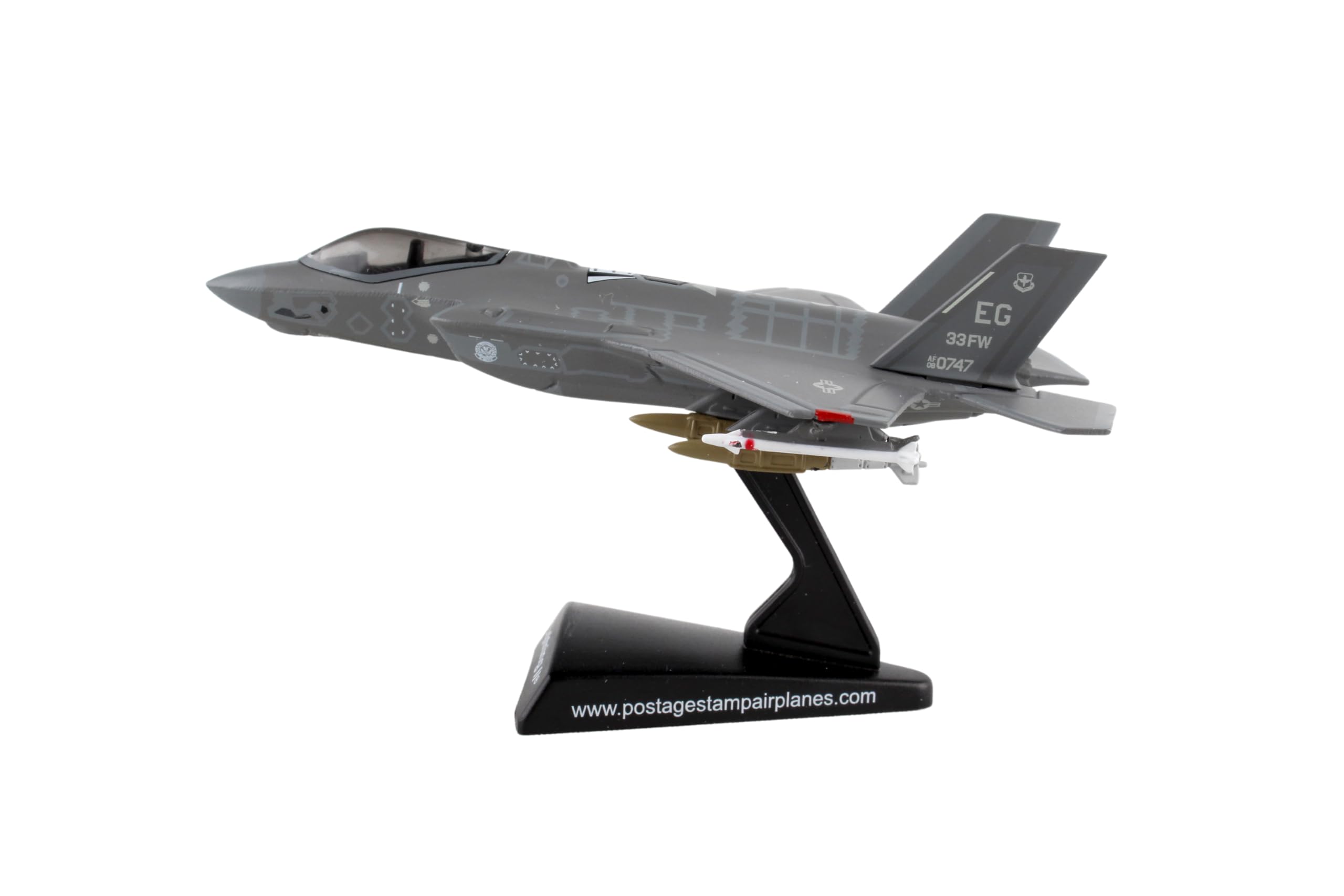 Daron Postage Stamp PS5602 USAF F-35 Version A , Lightning II , 1/144 Scale Diecast Model with Stand
