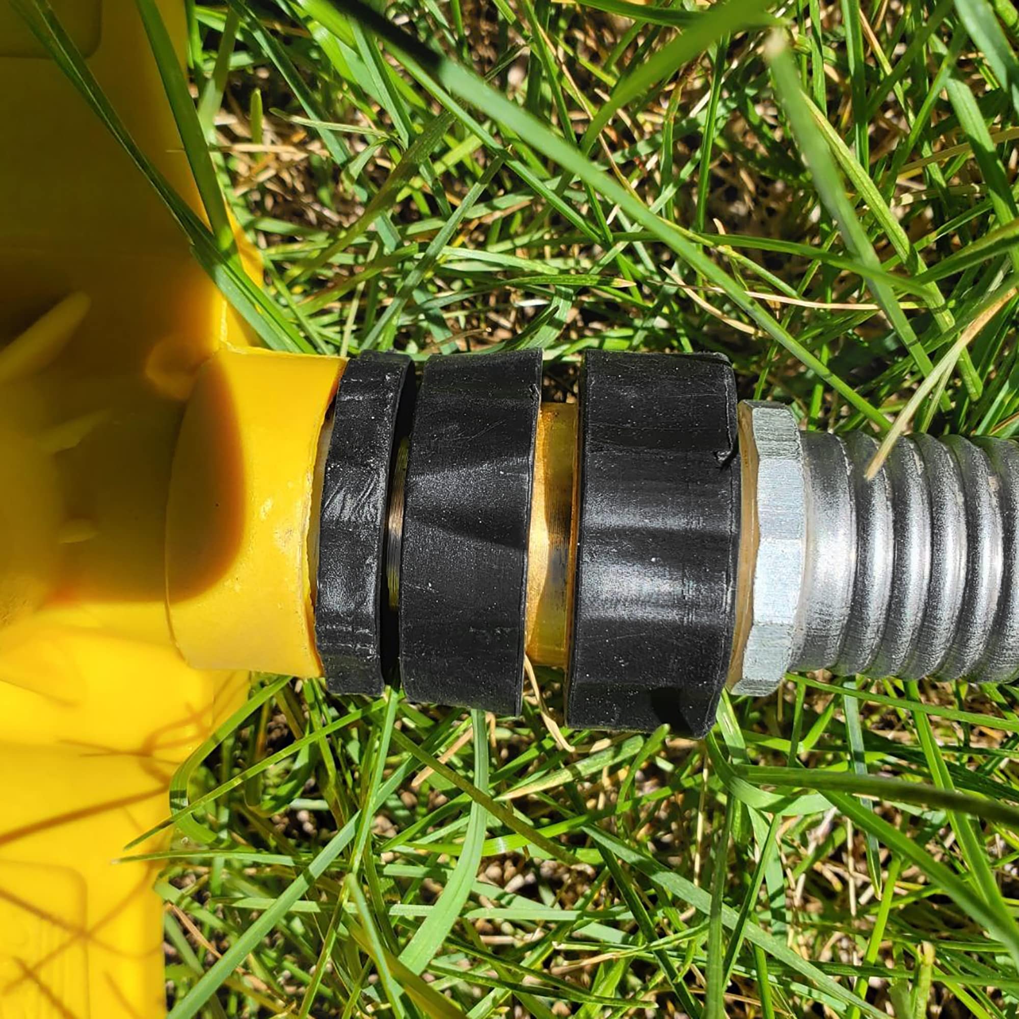 Uptotop 3/4 Inch Garden Hose Quick Connector, 4 Set Male and Female Quick Connect Garden Hose Fittings