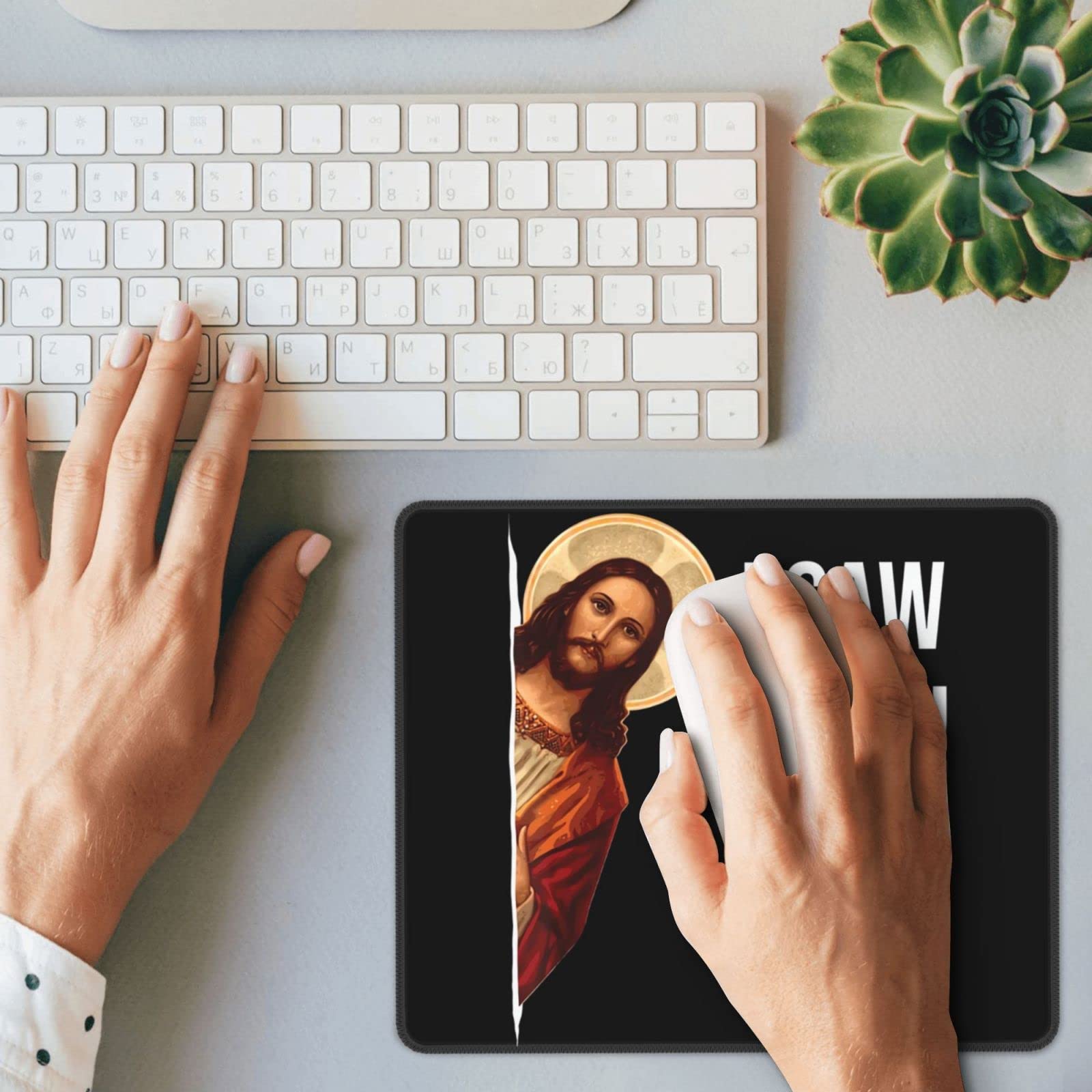 Funny Christian Mouse Pad Jesus Black Mousepad for Desk with Non-Slip Rubber Base Square Computer Laptop Mouse Pads for Wireless Mouse Home Office Decor Desk Accessories, 9.5×7.9 in, Saw That