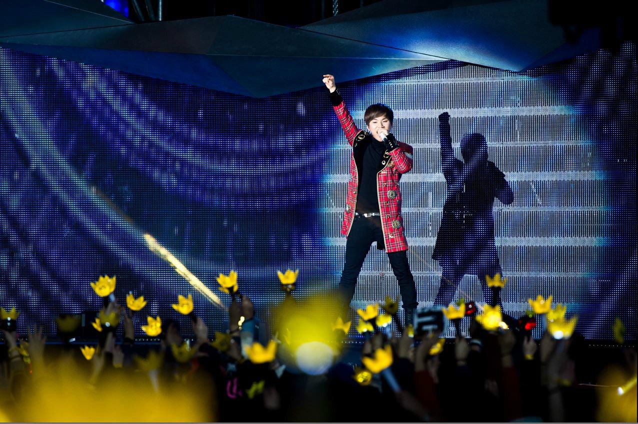 BIGBANG - 2014 BIGBANG + α CONCERT IN SEOUL LIVE DVD [3 Discs + Photobook + Folded Poster + Mouse Pad] + Extra Gift Photoacrd Set