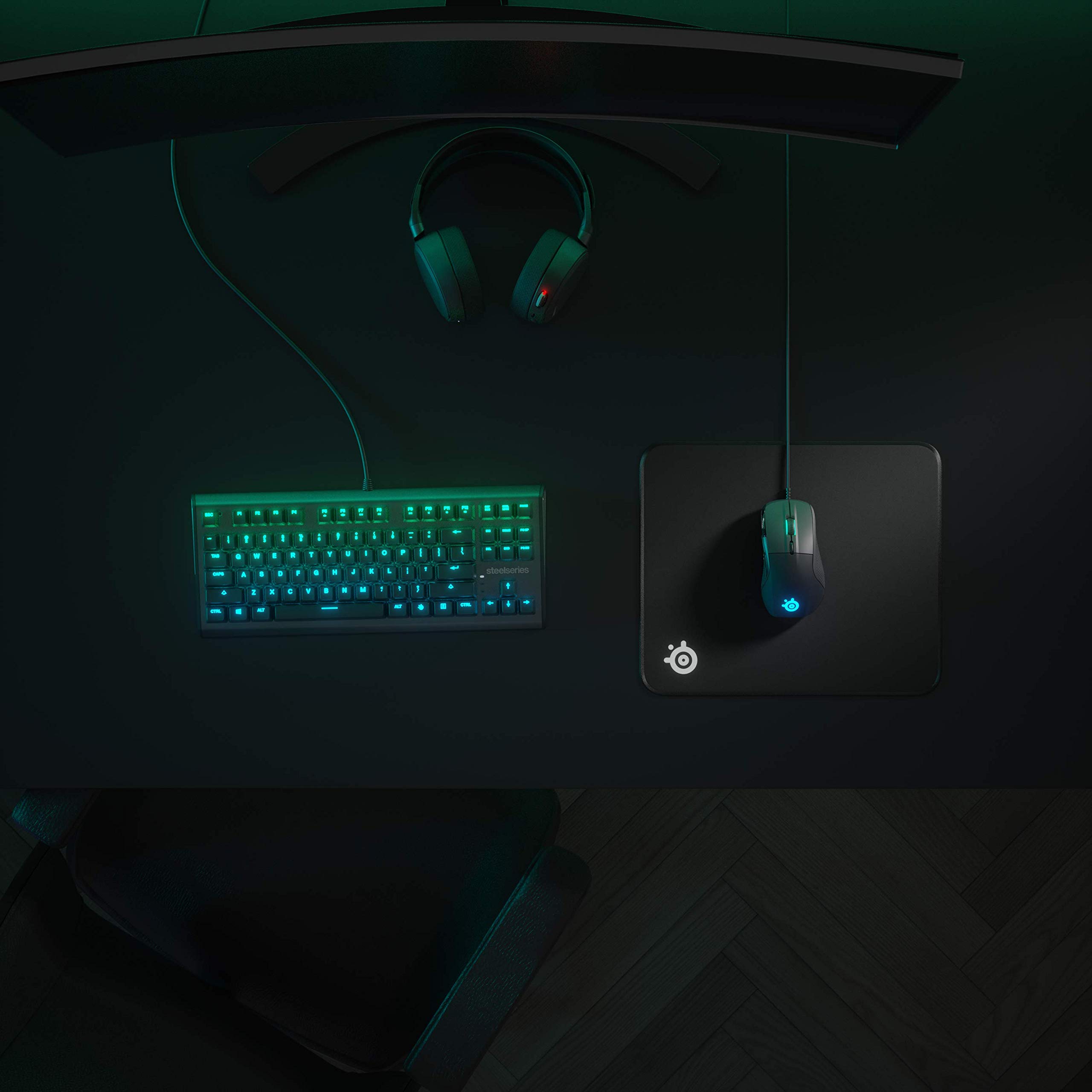 SteelSeries QcK Gaming Mouse Pad - Medium Stitched Edge Cloth - Extra Durable - Optimized For Gaming Sensors - Black