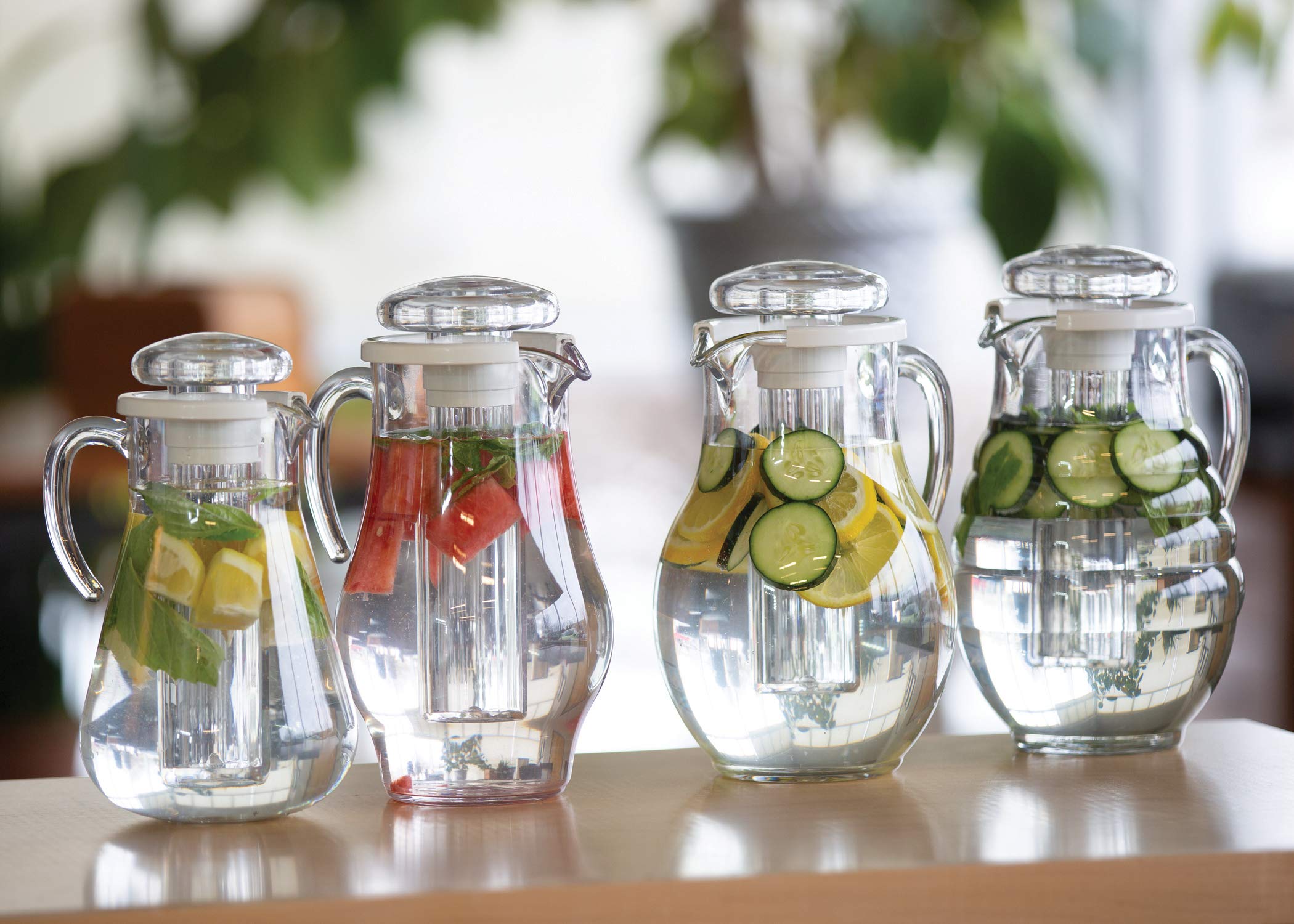 Service Ideas SWP33SB Pitcher, Acrylic, Smooth Body, 3.2 L