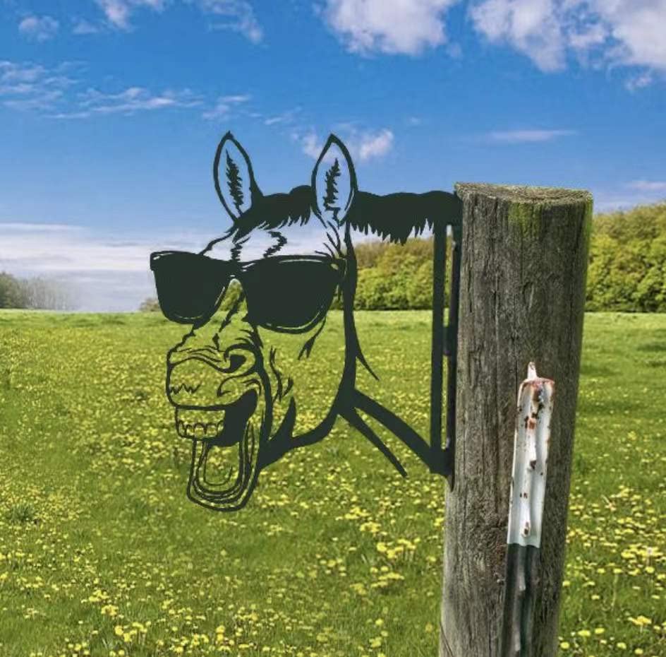 Farm Metal Art Outdoor Decor, Peeping Humorous Donkey Metal Art Garden Fence Decoration Steel Hollow Out Animal Shape Decor, Outdoor Decoration for Farmhouse, Yard, Lawn