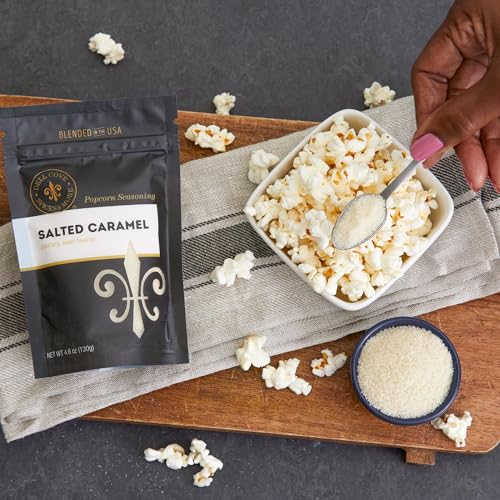 Christmas Movie Popcorn Kit - Half-Pound of Holipop Popcorn and Salt and Vinegar Seasoning
