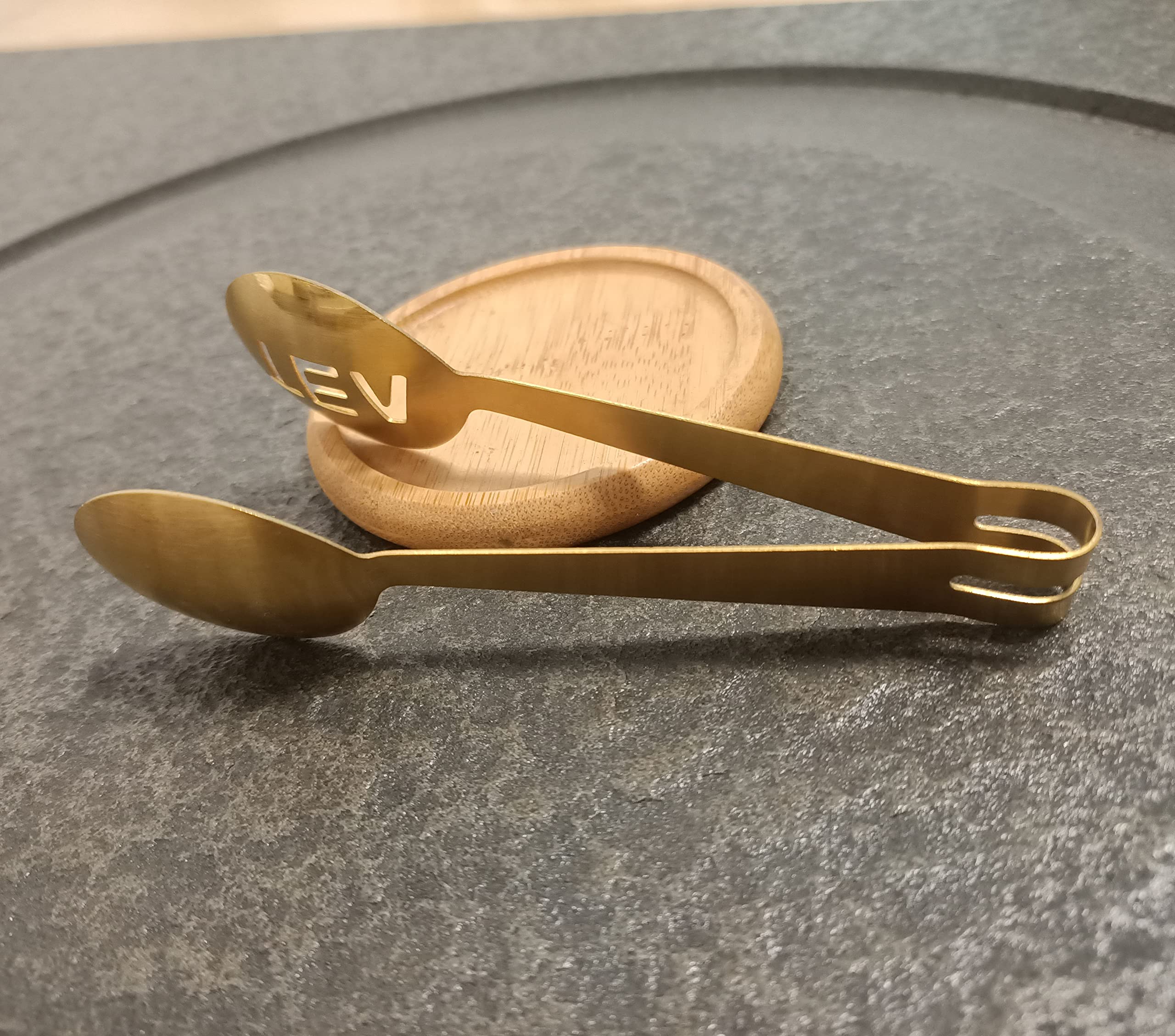 Ousyaah Tea Bag Squeezer (4 Pack), Stainless Steel Oval Tea Bag Squeezer Tongs, Tea Filter Coffee Bag Clamp Tea Strainer Grip Holder Lemon Slice Clip, Mini Ice Sugar Tongs Tea Bag Spoon