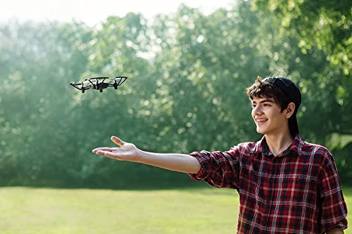 Ryze Tech Tello - Mini Drone Quadcopter UAV for Kids Beginners 5MP Camera HD720 Video 13min Flight Time Education Scratch Programming Toy Selfies, powered by DJI, White