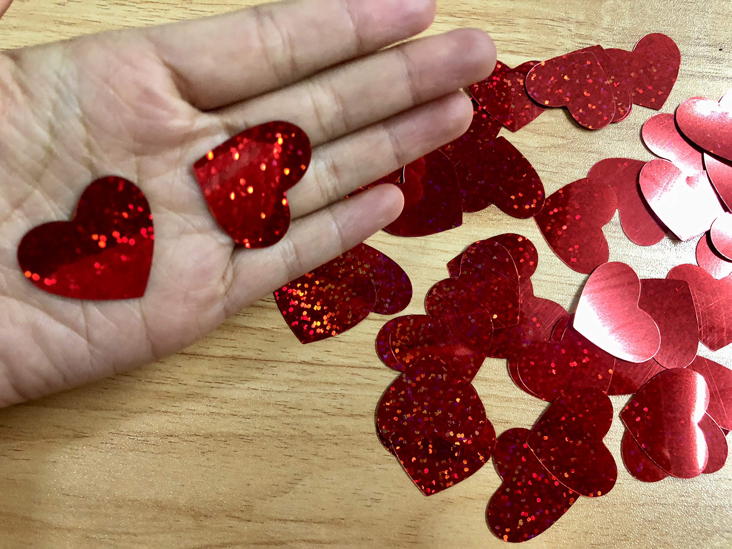 600Pcs Valentines Day Heart Confetti, Red Glitter Valentines Confetti Hearts, Hearts Table Confetti Decorations for Valentine's Day Wedding Anniversary Party Home Table Decoration Photo Booth Backdrop