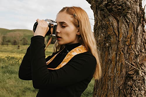 Art Tribute Spring Blossom Flowers Camera Shoulder Strap Belt For All DSLR Camera β Vibrant Design Universal DSLR Strap, Multi Color Neck Belt Best Gift for Men & Women Photographers