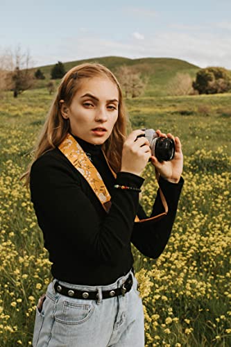 Art Tribute Spring Blossom Flowers Camera Shoulder Strap Belt For All DSLR Camera β Vibrant Design Universal DSLR Strap, Multi Color Neck Belt Best Gift for Men & Women Photographers