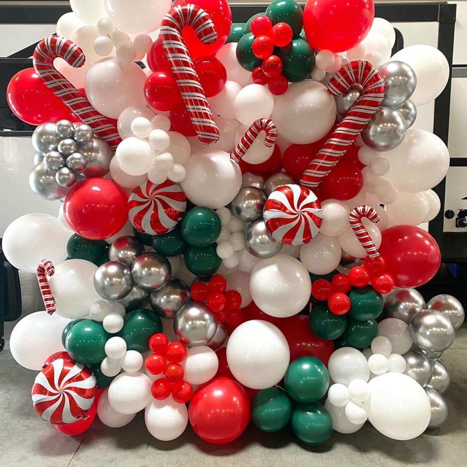 VitaCraft 149Pcs Christmas Balloon Kit, Red, White, Light Green, Dark Green, Gold Metallic Balloons with Candy Cane, Balloon Strip & Glue Dots for Christmas Party Decorations