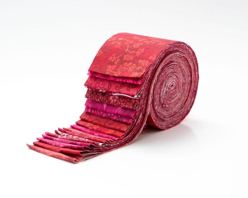 18 Pcs Fabric Strips Cute, Beautiful 100% Cotton Fabric Quilting Strips, Width 44 inch Length 2.5 inch, Gift It's All Red Jelly Roll pre-Cut, DIY Blanket
