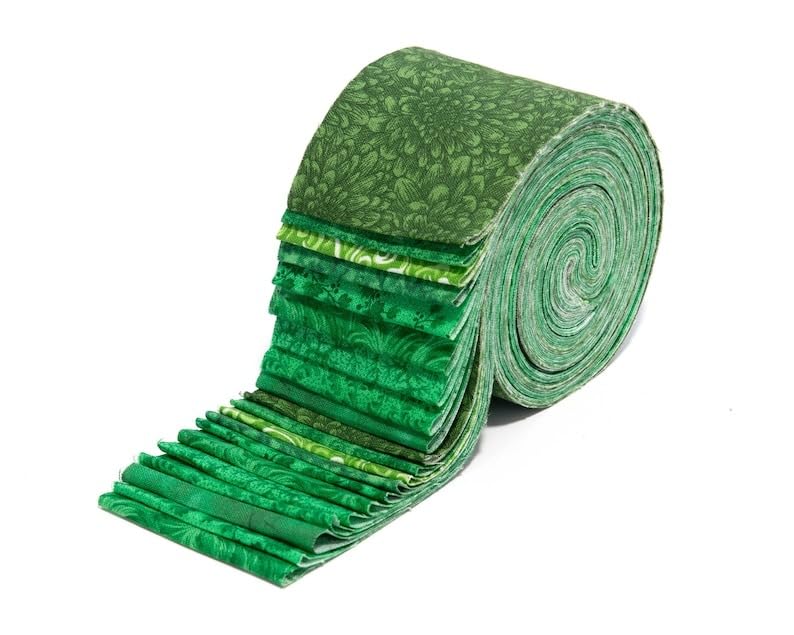 20 Pcs Fabric Strips Cute, Beautiful 100% Cotton Fabric Quilting Strips, Width 44 inch Length 2.5 inch, Gift It's All Green Jelly Roll pre-Cut, DIY Blanket