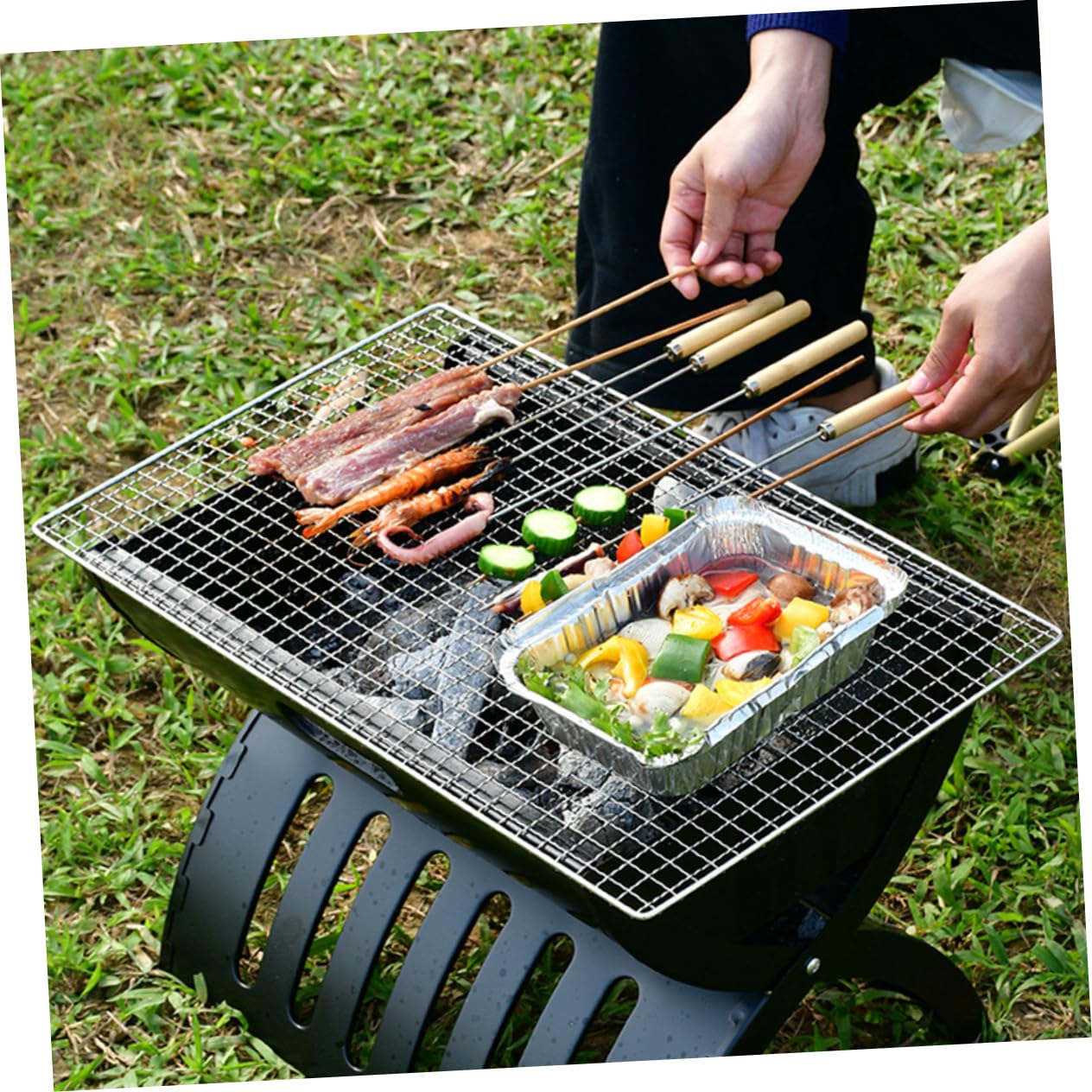 Happyyami 4 Pcs Stainless Steel BBQ Mesh Barbecue Pad Chef Cooling Rack Barbecue Grill Rack Baking Rack Grill Mesh Mat Outdoor BBQ Mat Square Backpack Grill Cooking Grid Travel Gift Small