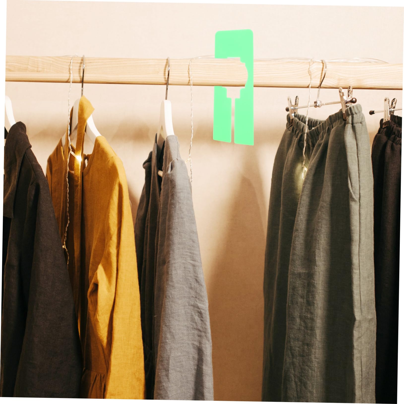 Didiseaon 10PCS hangers dividers closet dividers closet organizers shelf dividers for closet organization clothing dividers hanger separators closet size dividers Splitter clothes plastic