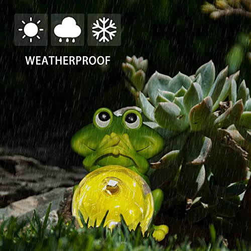 ANGMLN Garden Frog Decor Figurines, Solar Lights Outdoor Decorative Waterproof Cute Garden Sculptures & Statues for Patio Yard Lawn Clearance Ornaments