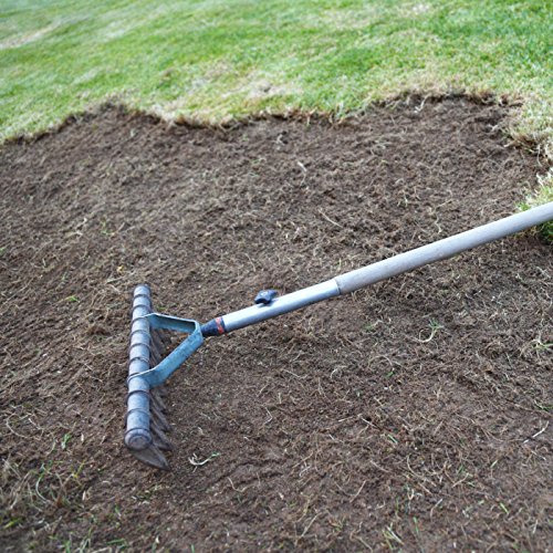 EZ Straw Seeding Mulch with Tack - Biodegradable Natural Processed Straw β 2.5 CU FT Bale (Covers up to 500 sq. ft.), Multi