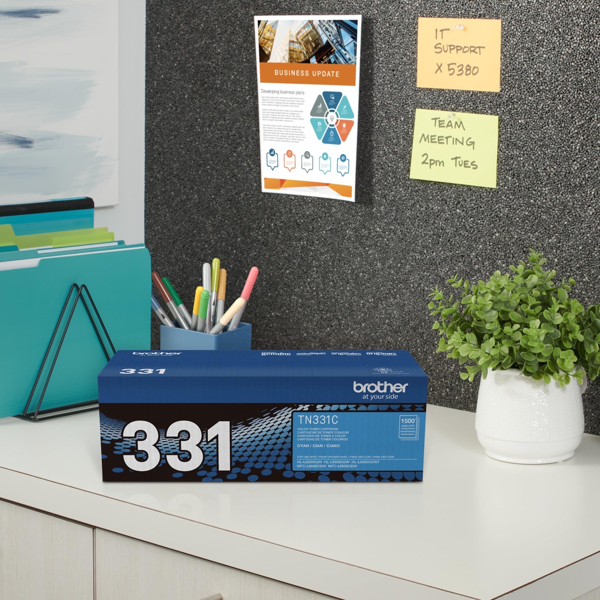 Brother TN-331C DCP-L8400 L8450 HL-L8250 L8350 MFC-L8600 L8650 L8850 Toner Cartridge (Cyan) in Retail Packaging.