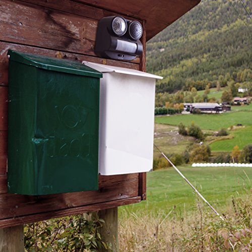 Serene Life Electronic Mountable Outdoor Pest Repeller - 2018 Upgraded Battery Powered Ultrasonic Sound Eco Humane Home Lawn Yard Garden Bird and Bat Repellent Control w/ Motion Sensor, Light PSLBRP4