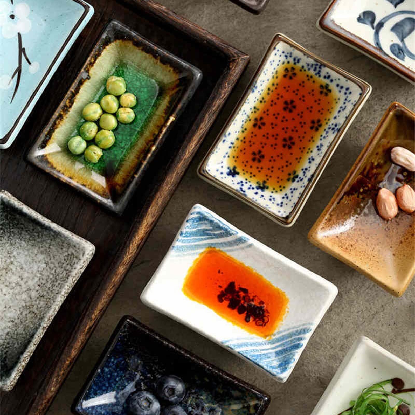 WAOCEO Appetizer Bowls 2 Pcs Ceramic Small Square Sauce Dish Japanese Style Sushi Dish Flavoring Sushi Mustard Plate Soy Sauce Blossom Pepper Tray Salad Bowls (Color : 4)