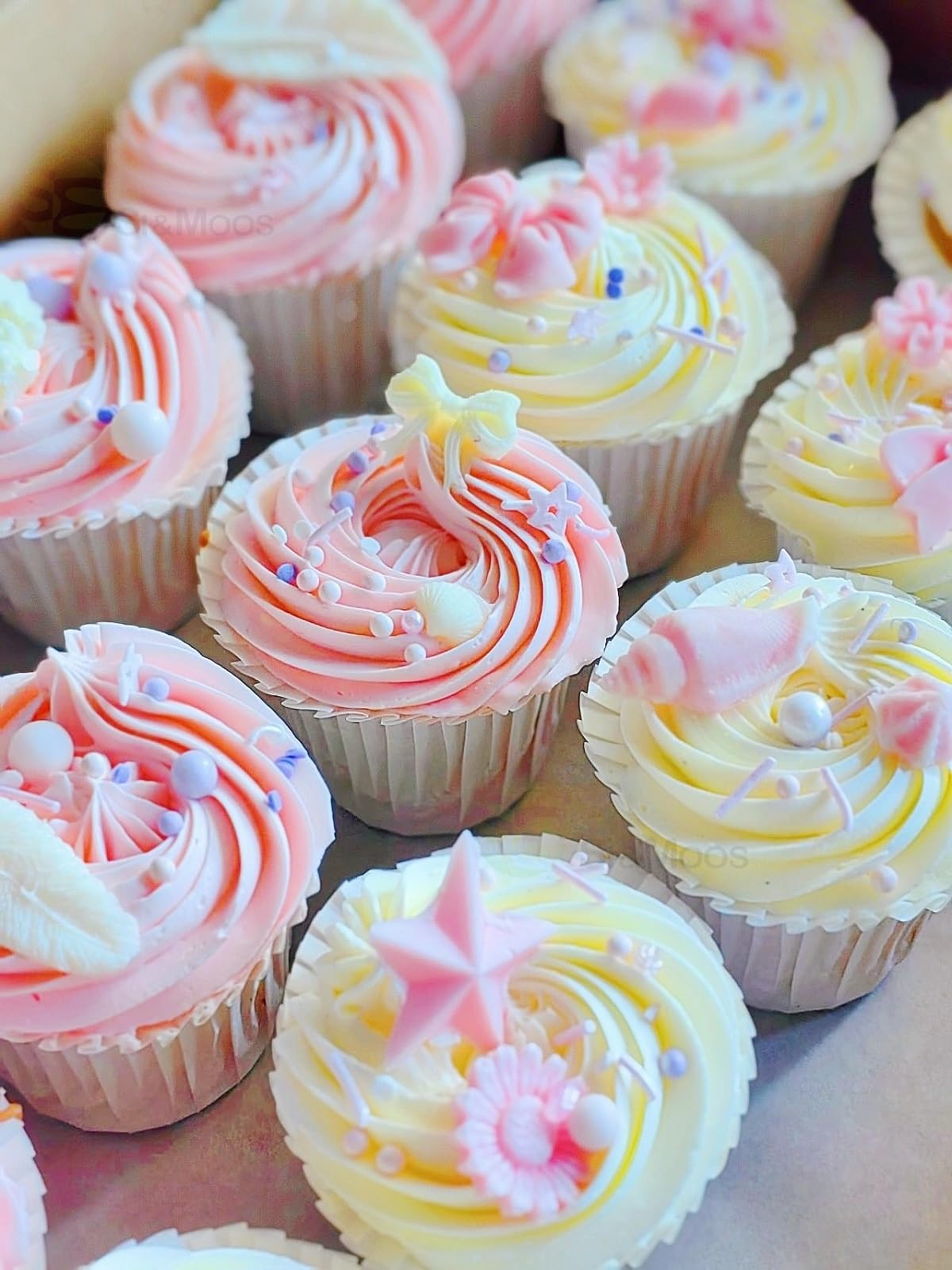 SE Si&Moos Pink Sprinkles Pink Sea Shell Sprinkles Edible Seashells Cake Decorations Edible Beach Cake Decoration Edible Sea Shell Cake Sprinkles Pink Edible Pearls for Decorating Cakes,Cupcakes,Desserts Toppings 3 OZ