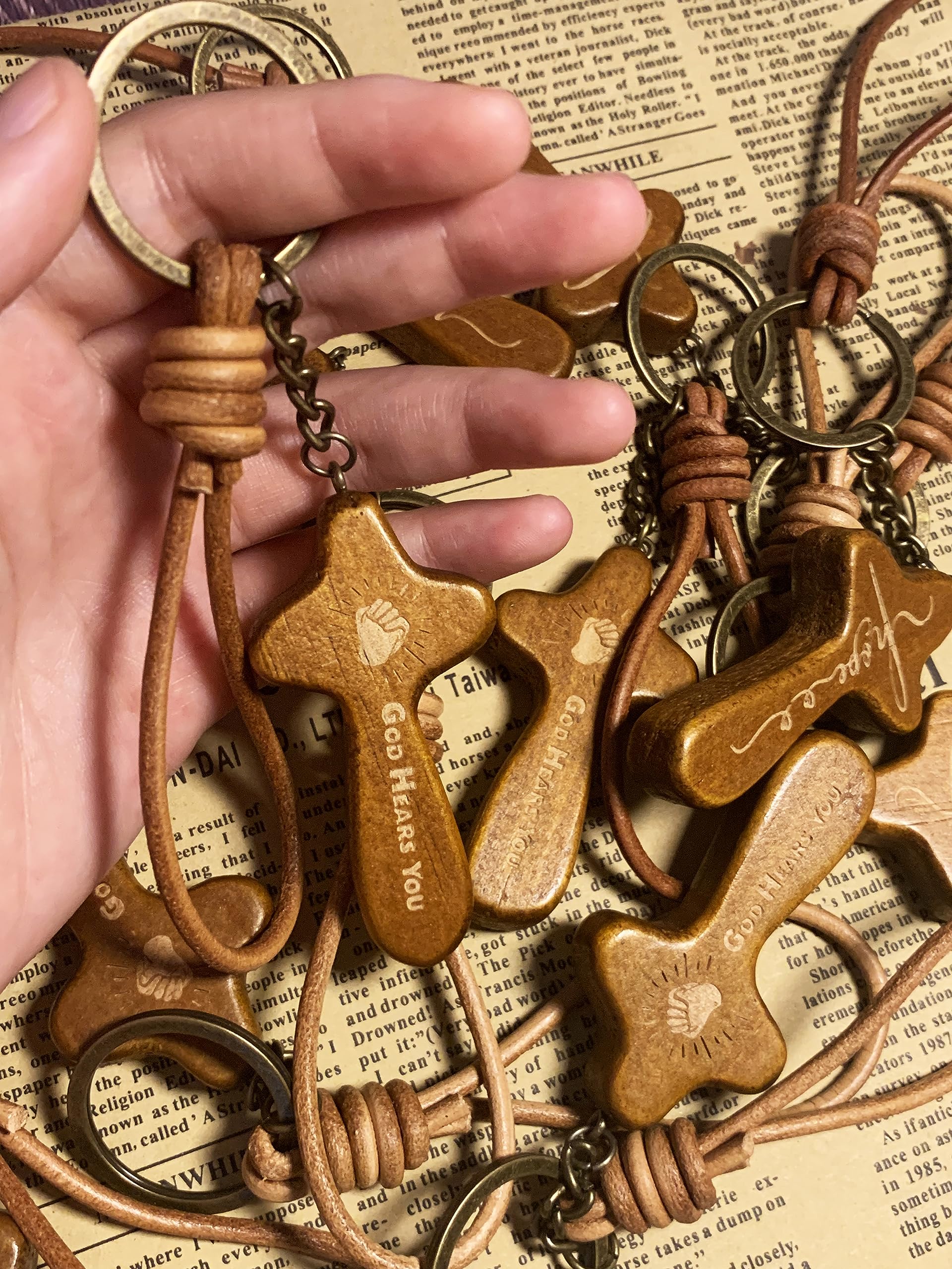 Udyzax Wood Cross Keychain with Leather Rope, Hope Keychain, Baptism Favors Catholic & Christian Gift for Men & Women