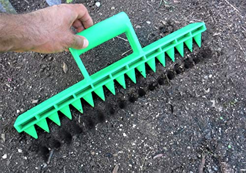Gardinnovations Seed-in Soil Digger and Soil Spacer for Planting Seeds