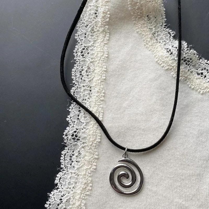 RICHTRUE Y2k Necklace for Women Grunge Jewelry Emo Accessories Cute Necklaces Fairy Grunge Accessories