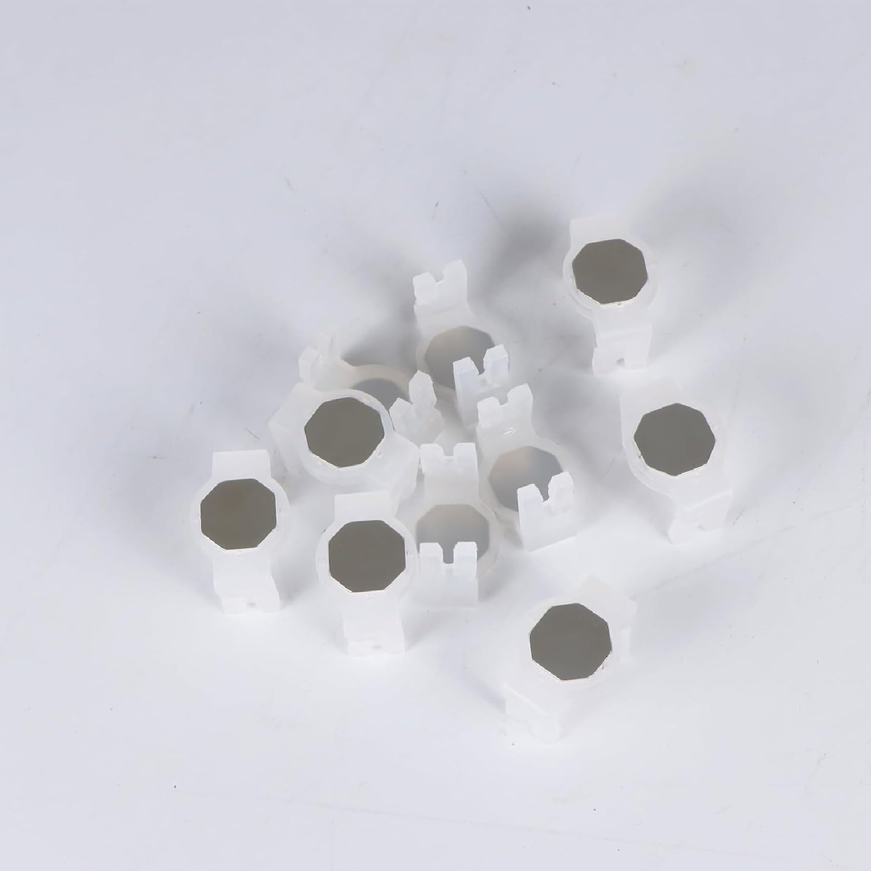 Aniai Extra Strong Magnetic Christmas Light Clips,Thicker Square Nickel-Plated Magnet Clips,Hang Hooks for Outdoor Christmas String Light/3m Light/Strip Light/C9 Holiday Lighting Sockets,100pcs